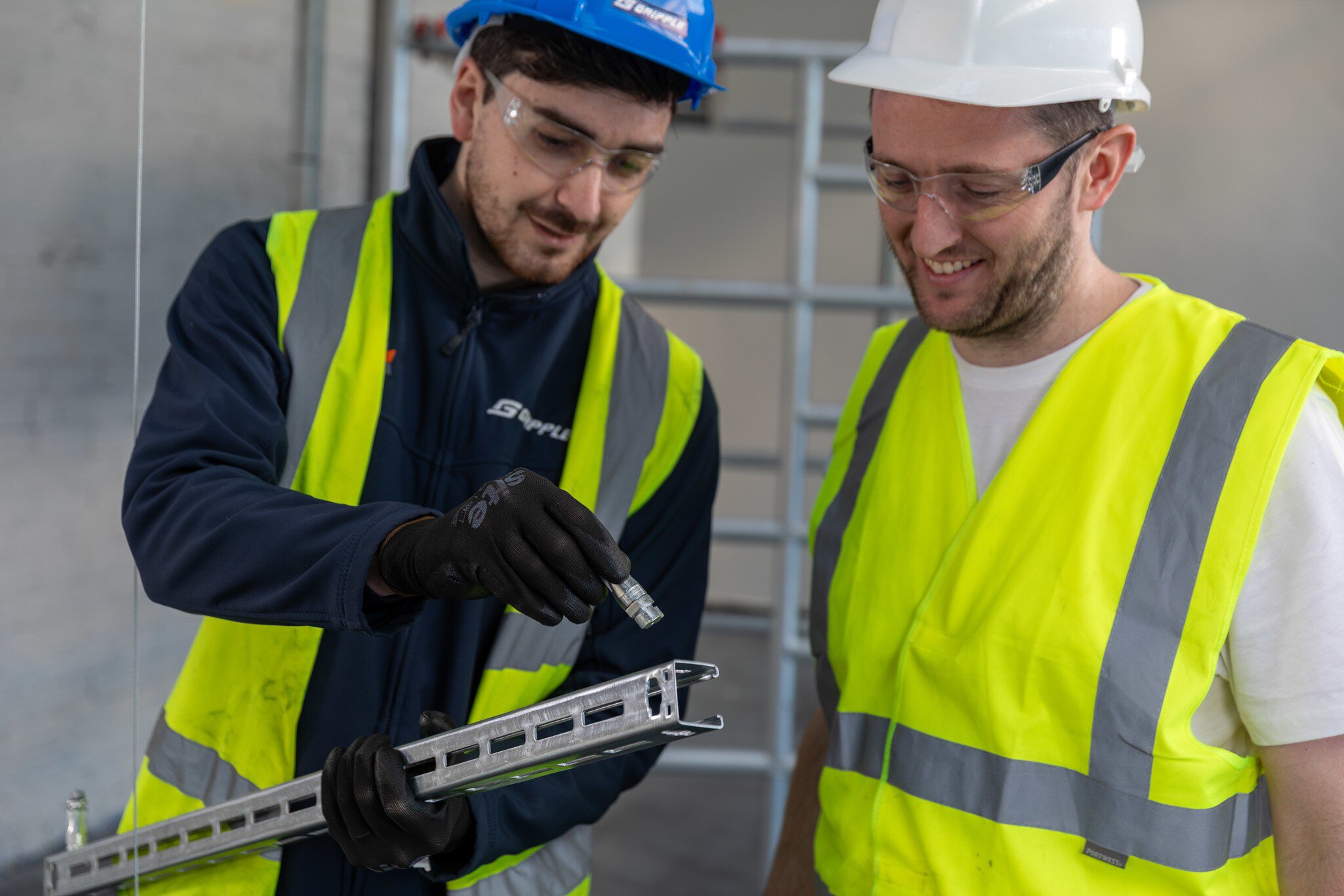 Electrical Cable Containment Suspension | Cable Tray & Basket Hanging