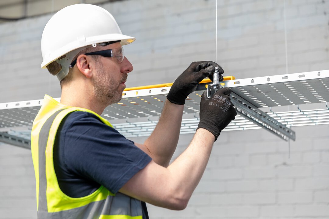 Electrical Cable Containment Suspension | Cable Tray & Basket Hanging
